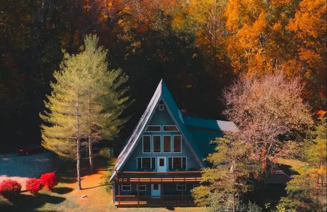 Your Hocking Hills Fall Activities Guide - Chalets At Hocking Hills